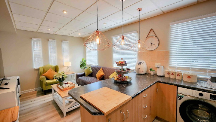 The Lazy Expat - Paarl - Self Catering Apartment - Paarl