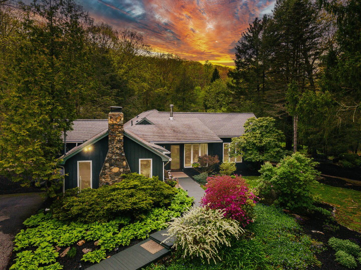 Nyc Escape- Pool, Hot Tub & 6-acre Forest - Carmel Hamlet