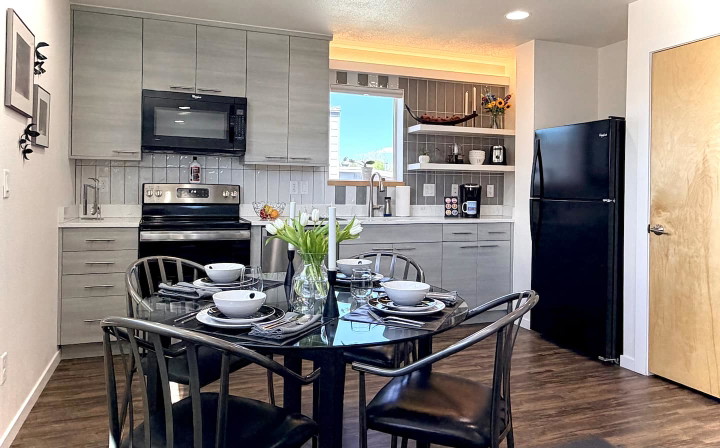 Modern Recently Built Carriage House In Prospect - Longmont, CO