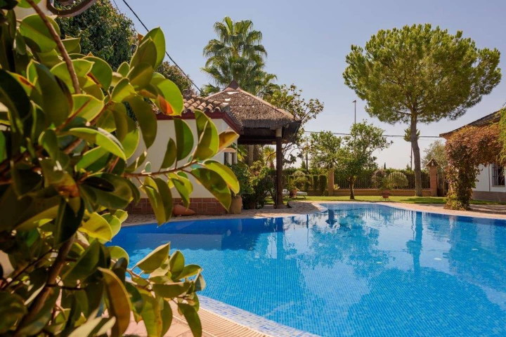 Andalusian Villa W/ Pool, Garden & Barbecue - Écija