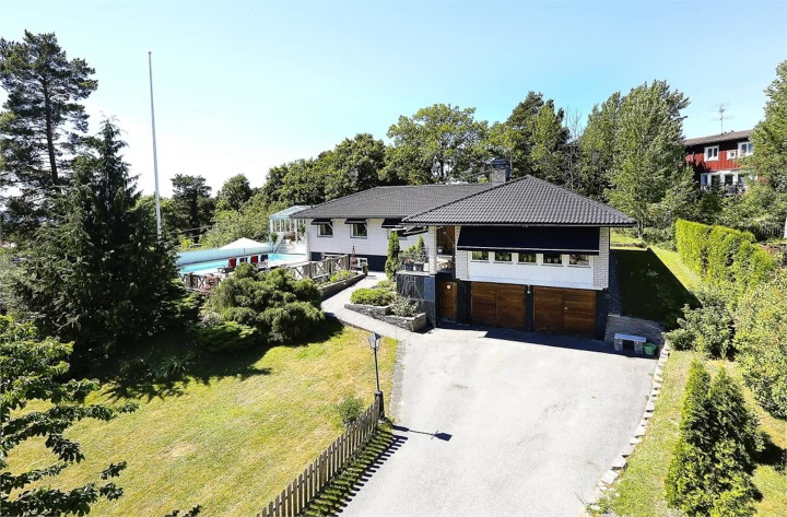 Big House, Pool, Spa And Close To Sea And Subway - Estocolmo