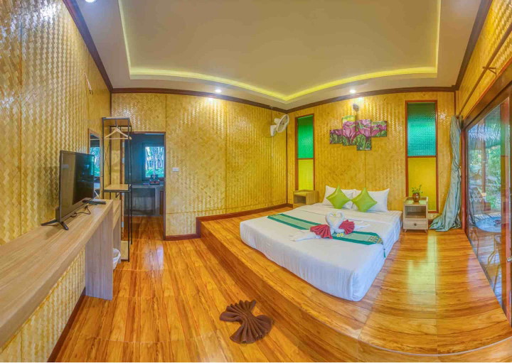 Bamboo Cottage 3 / With Fan / Double Bed - Thailand