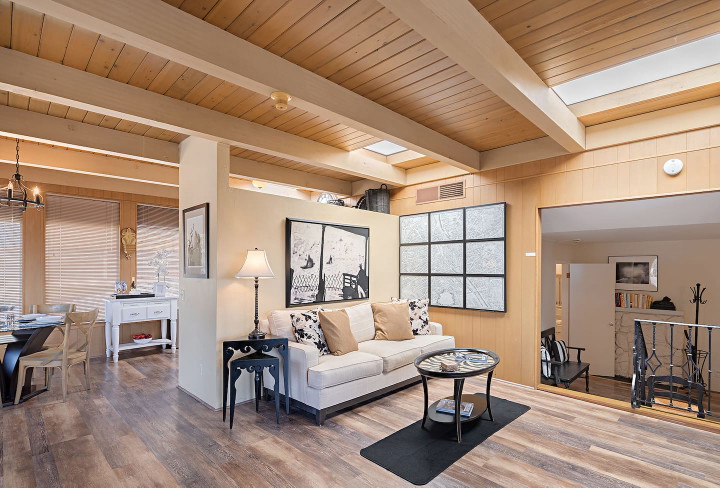 3797 Pine Place ~ Large Downtown Flat - Monterey, CA