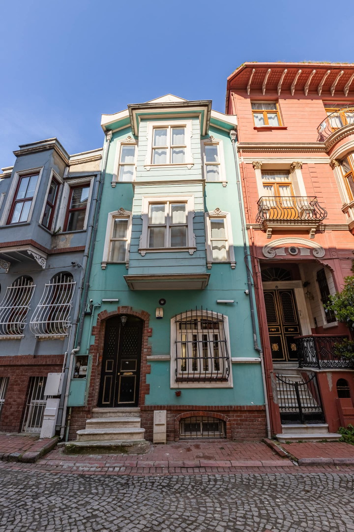 The Turquoise Mansion&nbsp;: 6&nbsp;Chambres, 4&nbsp;Salles De Bain, Vues Spectaculaires - Balat