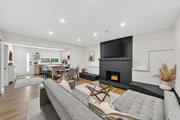 Modern Retreat Minutes To Grouse Mountain - West Vancouver