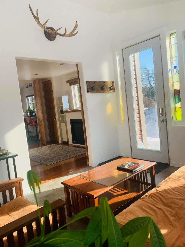 The Canadiana Main Level Guest Suite - Smiths Falls