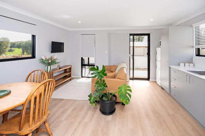 Tuart Springs Retreat
Cabin 2 - Esperance