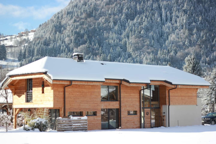 Zeitgenössisches Morzine Chalet - Champéry