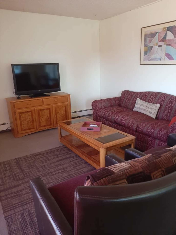 Medicine Hat - Corner Topfloor 2 Bedroom - Medicine Hat