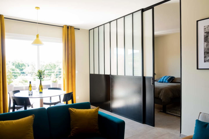 Le Balcon Des Deux Roches, Au Coeur D'un Domaine - Mâcon
