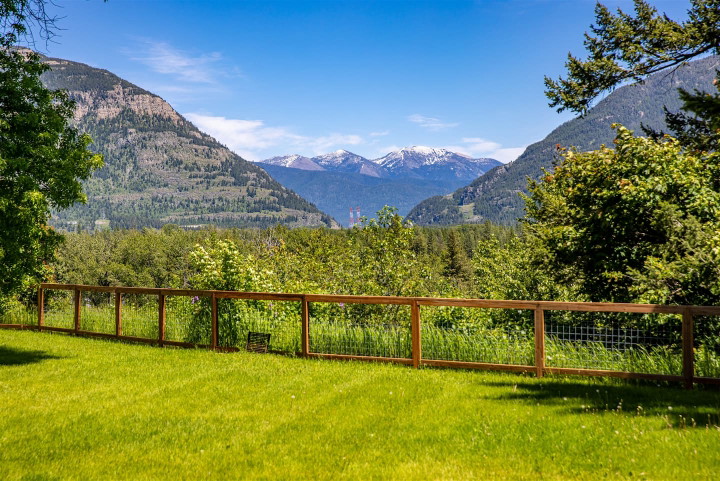 Scenic Bluebird House With Mountain Views, Ac & Ho - Columbia Falls, MT