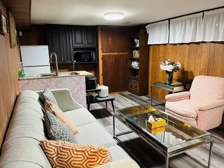 2-bedroom Basement Apartment With Free Parking - Markham, Canada