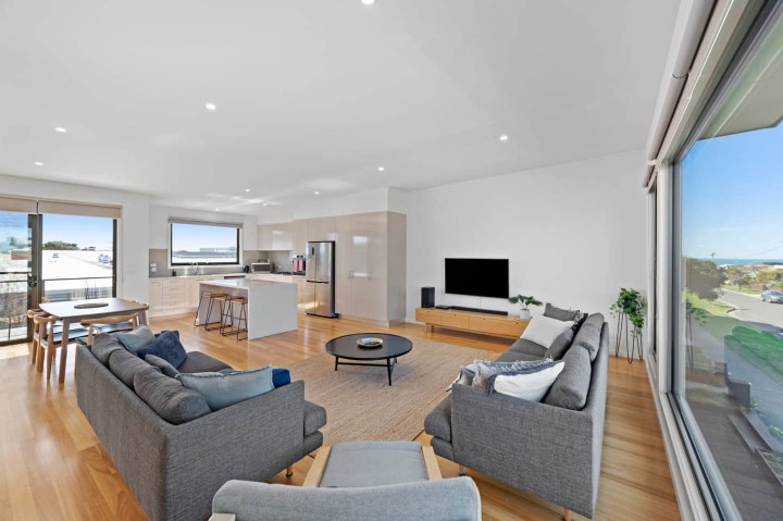 Sunrise Elegance In The Heart Of Torquay. - Torquay