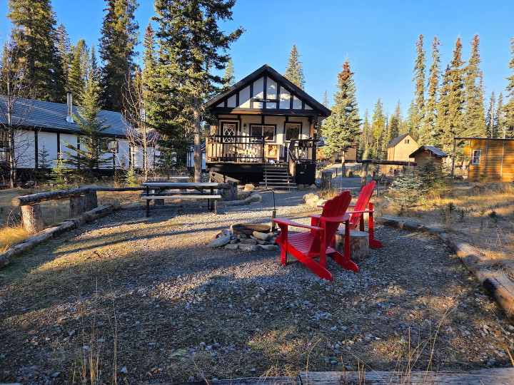 Expanse Cottages - White Goat - Alberta
