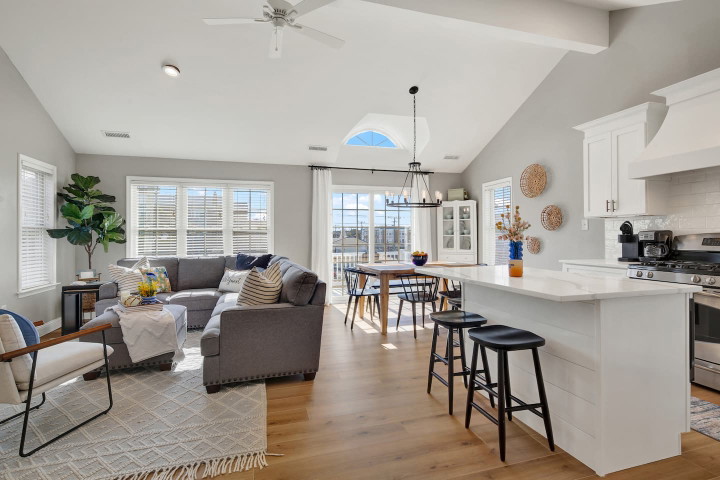 Ocnj | Beach House | Sleeps 8 | Deck | 2 Parking! - Ocean City, NJ