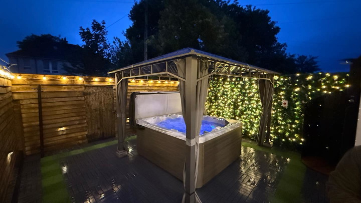 Hot Tub In The Heart Of Glasgow With 4bedroom - Glasgow