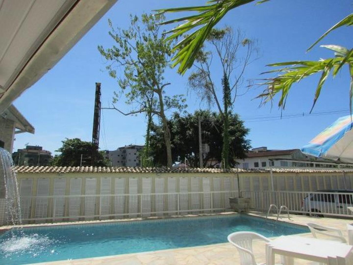 Lovely Apartment With Swimming Pool, Good Location - Ubatuba