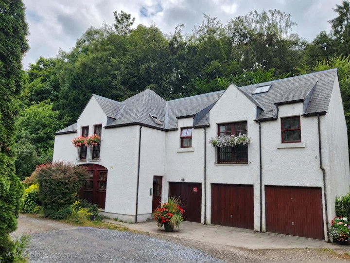 Bright And Spacious Dunkeld Retreat With Balcony - Dunkeld
