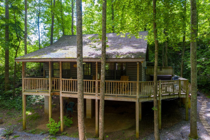 Peaceful Cabin-hottub-short Walk2town-campfire - Helen, GA