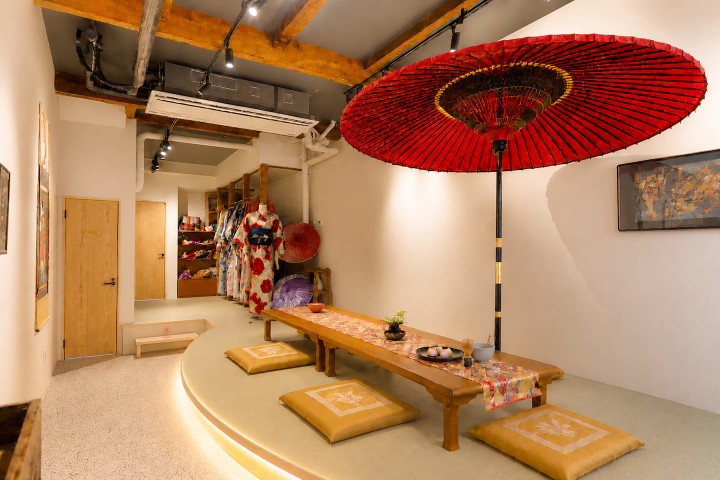 Near Himeji Castle Sta/10 Beds 2 Showers 3 Toilets - Himeji
