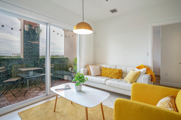Trendy 2b2b, Split King Bed, Free Parking, Pet Ok - South Miami, FL
