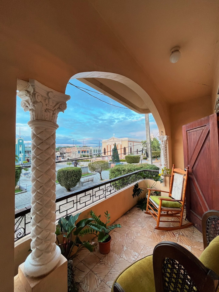 Historic Home In Manatí - Barceloneta