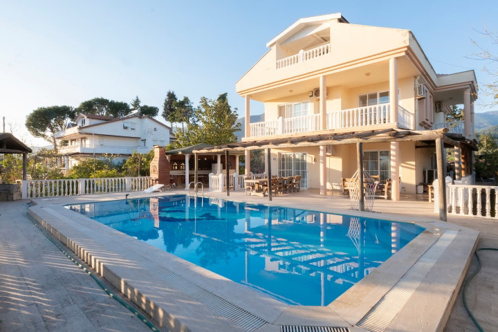 Spacious Villa With Pool And Garden - Köyceğiz