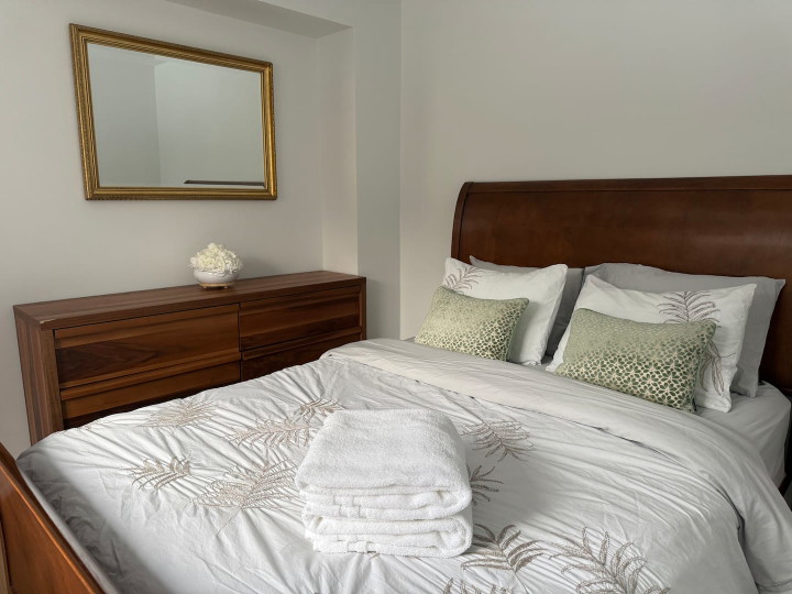 Cozy 1 Bedroom Bungalow - Toronto