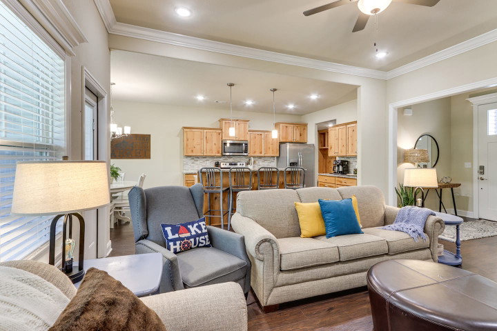 Modern Family Cabin: Walk To Table Rock Lake - Beaver Lake, AR