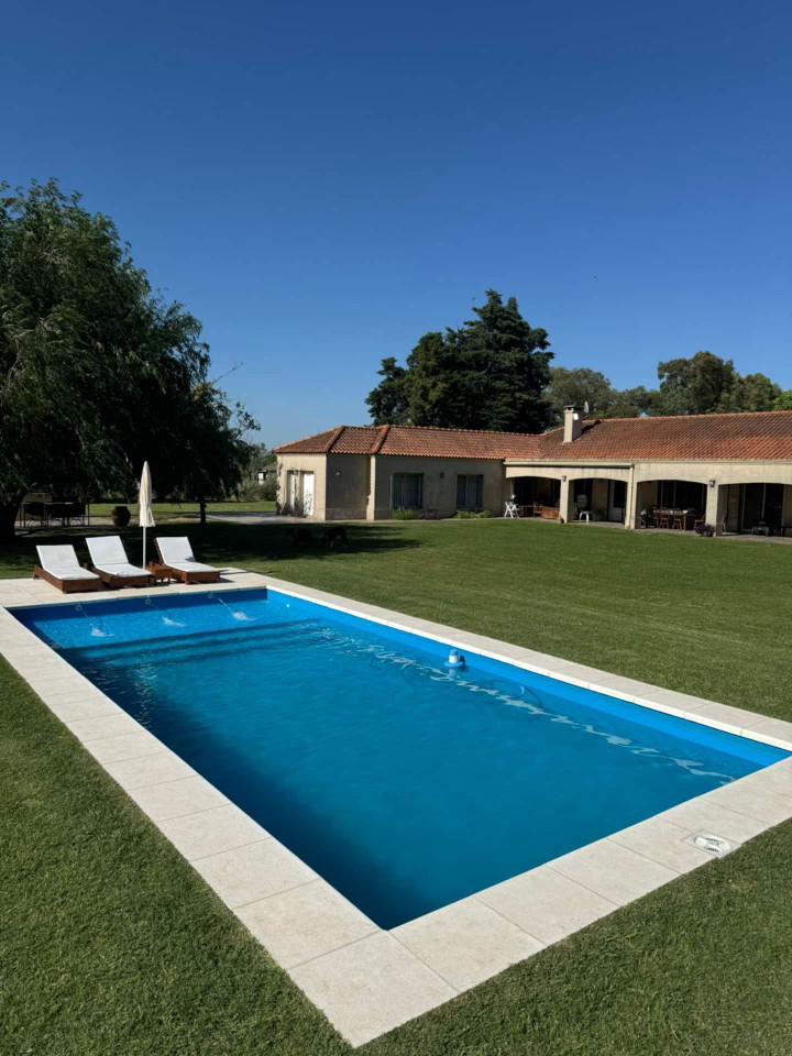 Casa De Campo Luján - Club De Chacras - Luján