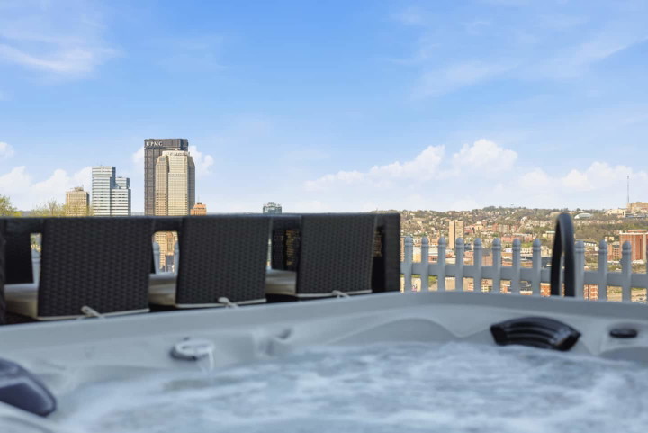 Hot Tub With City View. Mt Wash, Three Br, Two Lr. - Pittsburgh, PA