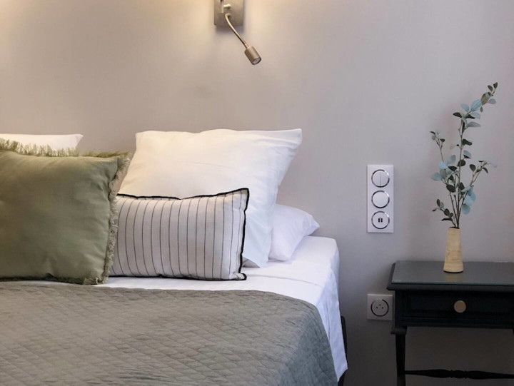 Studio, Air-con, Wifi, 2nd Floor Street View - 세트