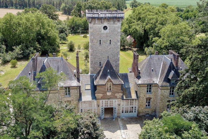 Tour Du Bignon 30 Couchages 2 Gites 15 - France