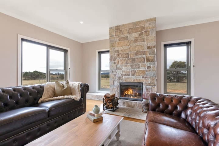 Iris Acres Modern Farmhouse Portland - Blue Mountains