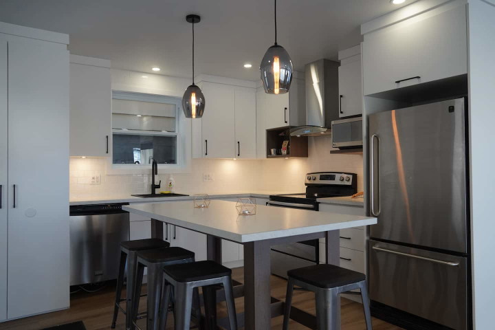 Luxury Condo In The City Center Berndt Hotel-condo - Saguenay