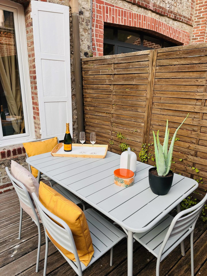 Maison ÉTretat For 4 People With Terrace, Beach Within Walking Distance - Étretat