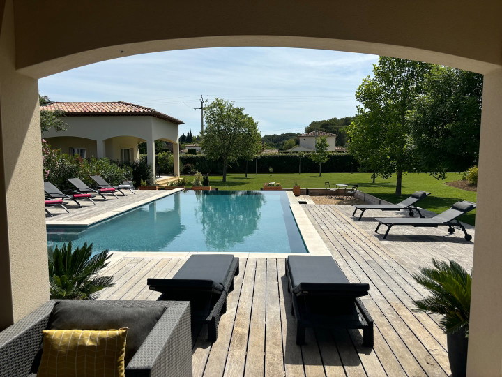 Ravissant Gîte Avec Piscine Pour 4 Personnes - Saint-Cannat