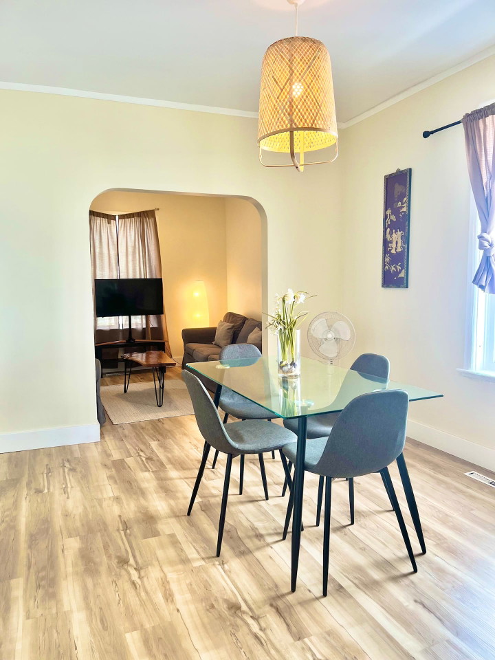Peg City Zen Suite/2 Br/entire Home/free Parking - Winnipeg