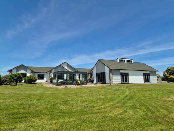 Beautiful Country Escape With Fun-filled Amenities - Levin