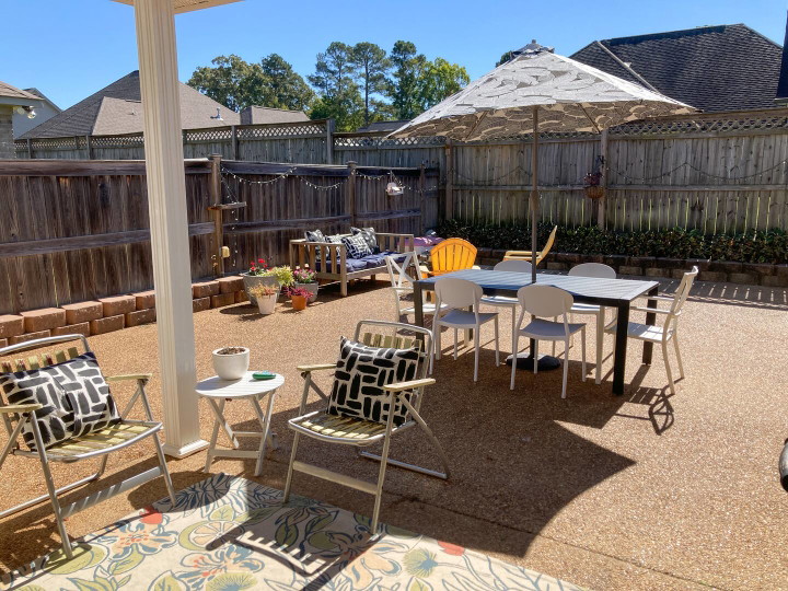 Perfect Patio For Gameday And Graduation Weekends - Oxford