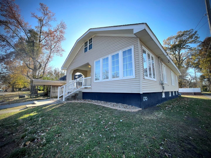 The Music Note Near Downtown Marion -Sleeps 8 - Marion, IL
