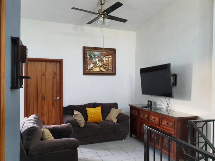 Casa Girasoles, Close To The Udc. - Colima