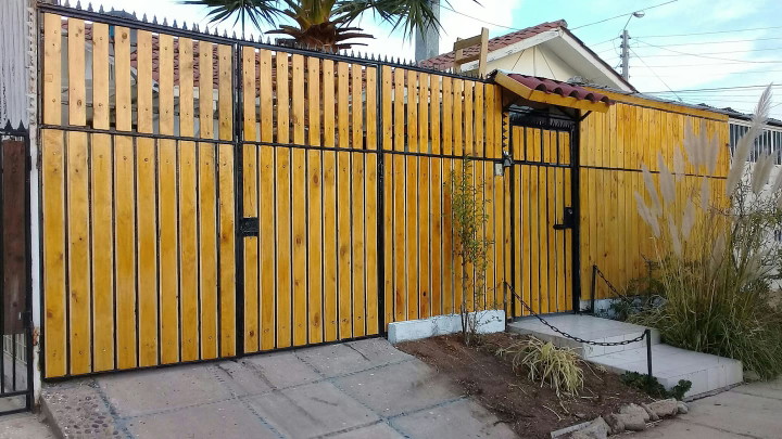 Casa Algarrobo A Tres Cuadras De Las Playas. - El Quisco
