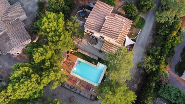 Unique à Carcassonne, 10 Pers. Jacuzzi, Piscine - Carcasona