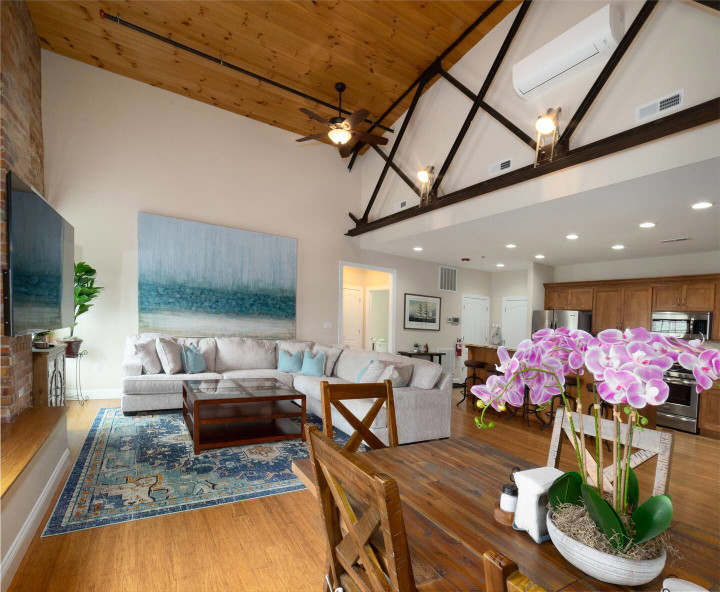 Wlu & Vmis Urban Retreat With Private Parking - Lexington, VA