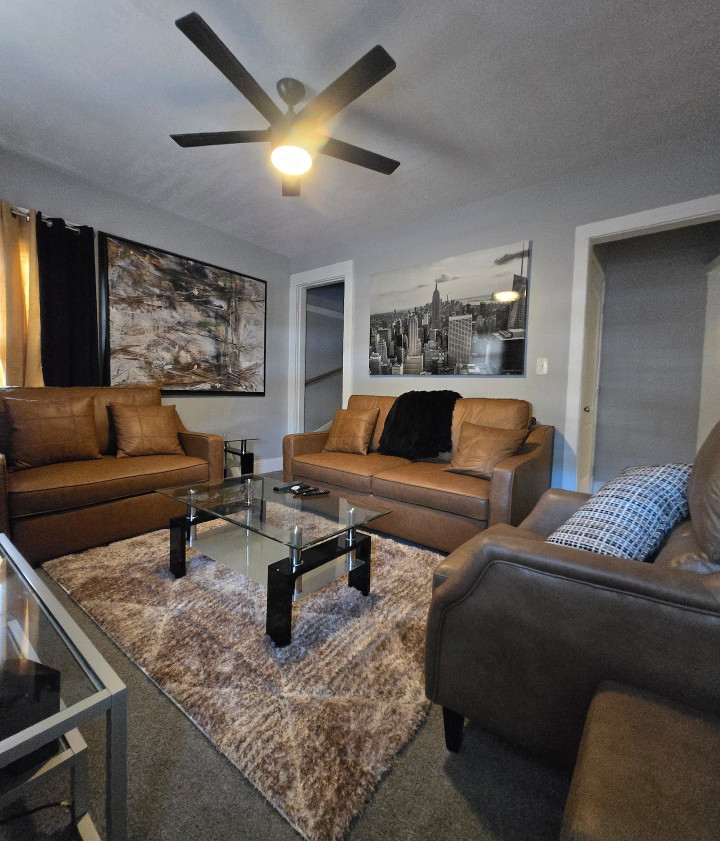 Spacious And Stylish 2-floor Property - Springfield, MA