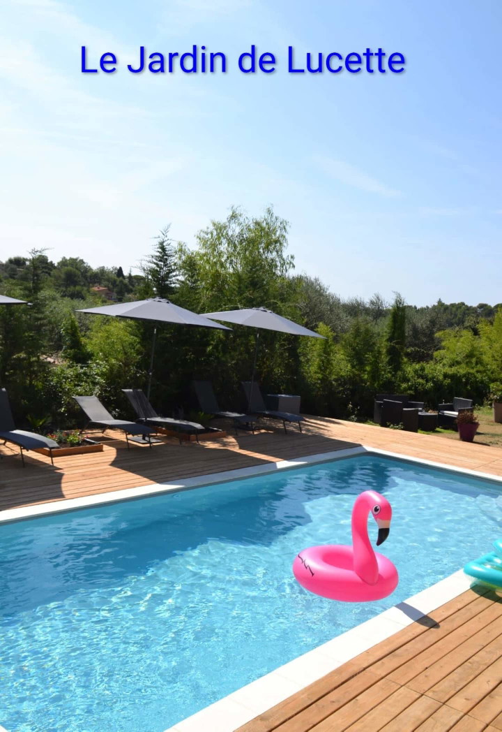 Propriété 22 Pers Avec Jardin Et Piscine - Vence