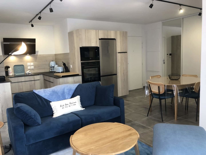 63 M² 2-bedroom Apartment, Parking And Terrace - Aix-les-Bains