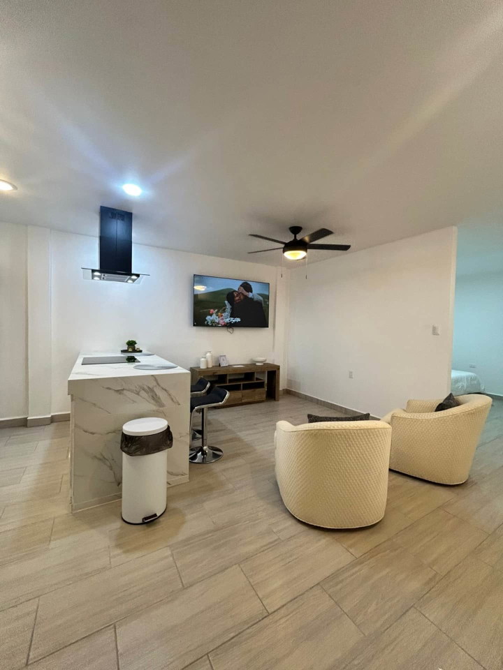Alojamiento Completo Para 2 Con Piscina, La Ceiba - Honduras