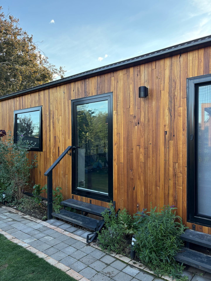 Bungalow In Beautiful Newington - Ballarat